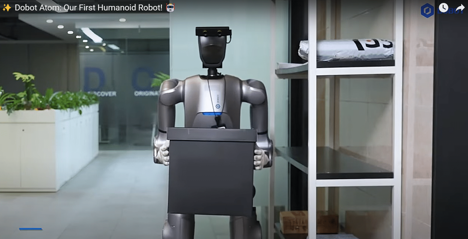 Atom : le robot humanoïde qui se charge des tâches domestiques